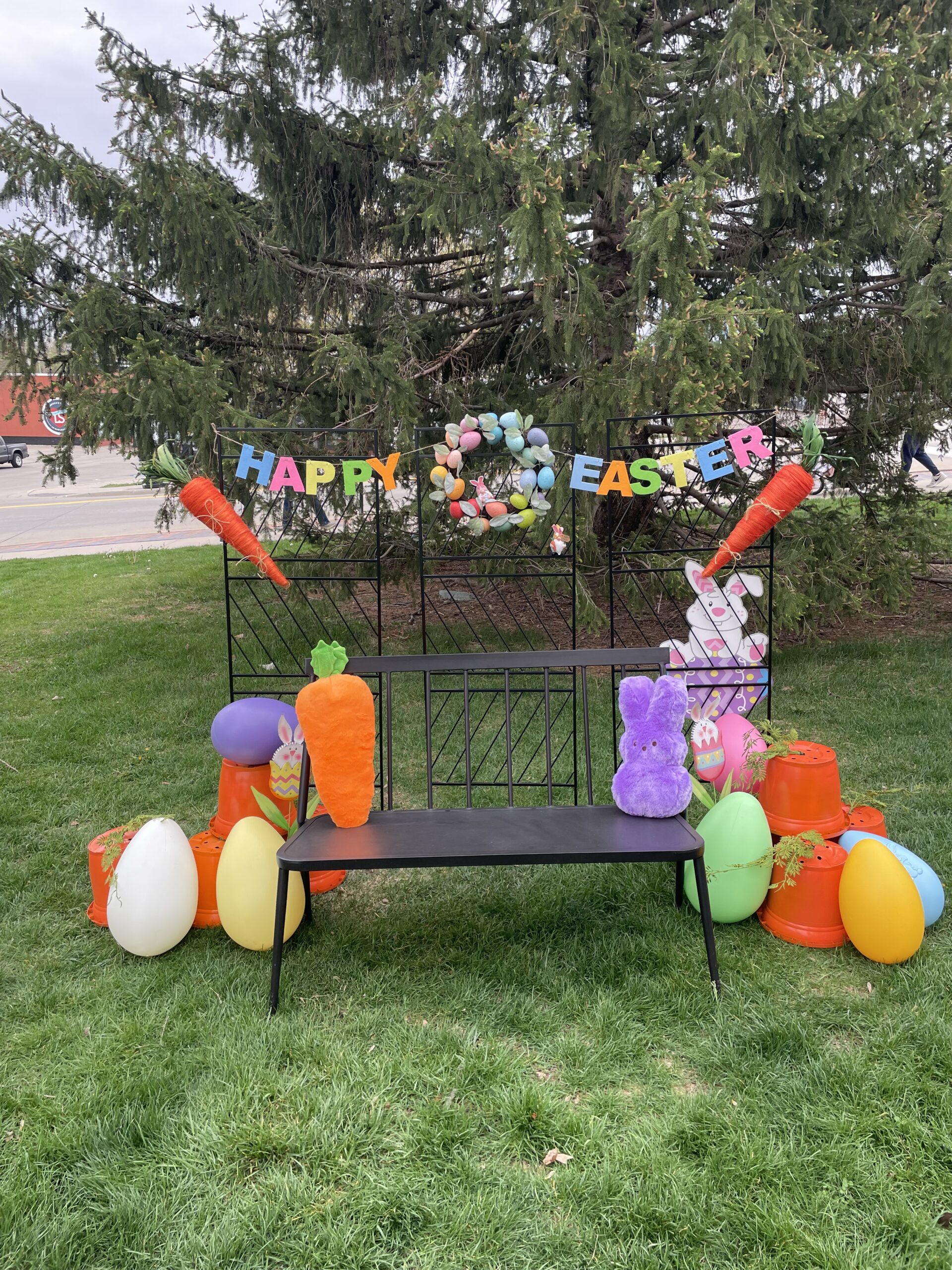 Bunny Hop Park Set Up - Downtown Lee's Summit