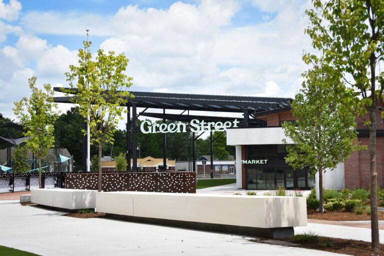 green street market - Downtown Lee's Summit
